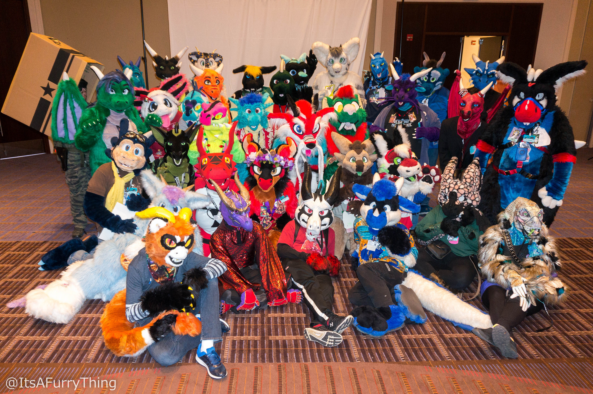 The Dragon Fursuit - Drykath .red